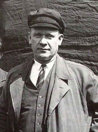 Ernst Thälmann | Centro de Extensión e Investigación Luis Emilio Recabarren